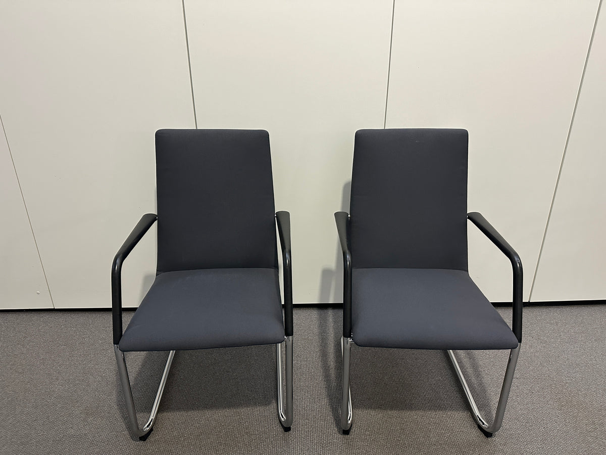 Brunner Fina Soft Konferenzstuhl Grau – Büromöbel Simon